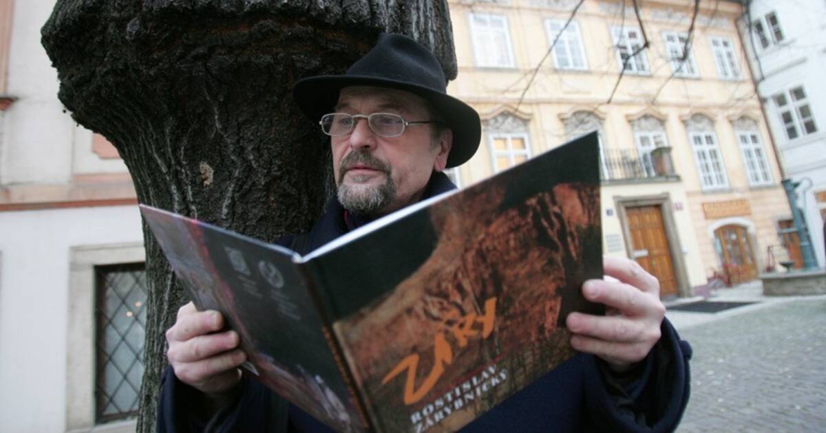 Jiří Žáček, autor "pravoúhlé" poezie a mistr aforismů | OSA.CZ